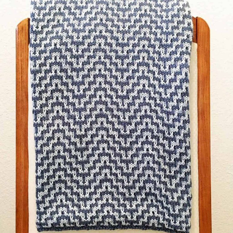 Free Chevron Knitting Pattern for Women - mycrochetes.com