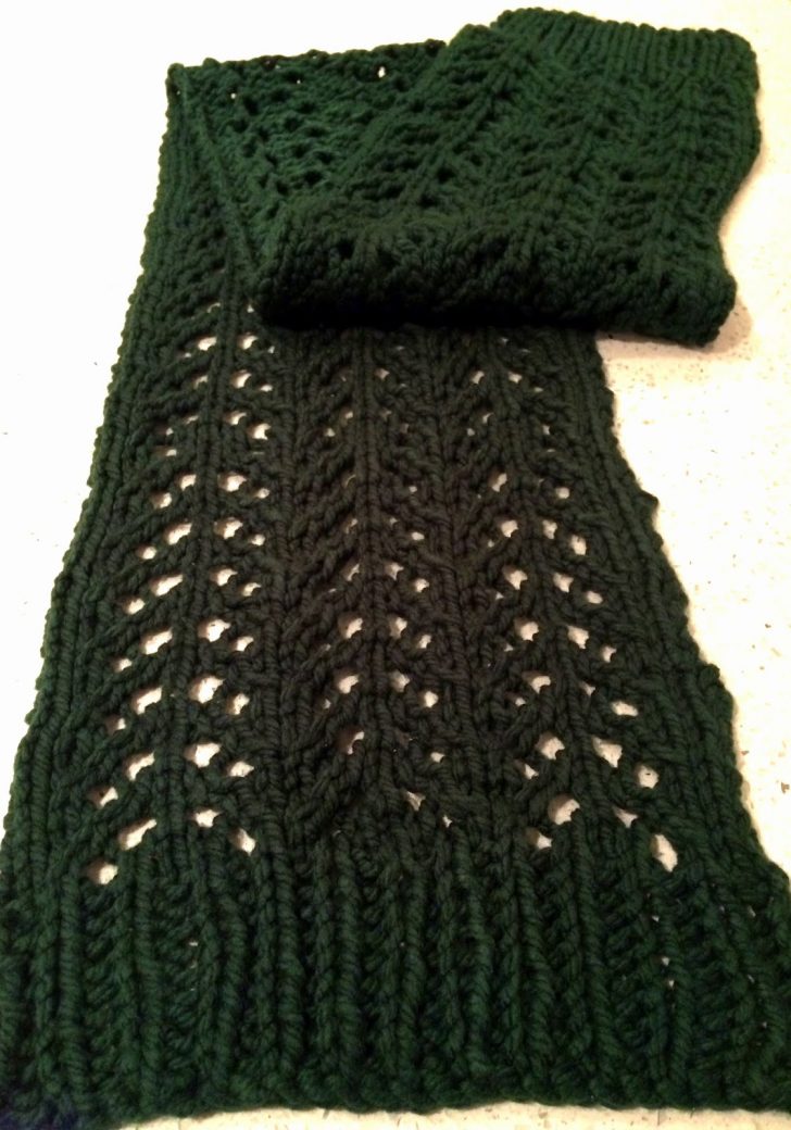 Free Chevron Knitting Pattern for Women - mycrochetes.com