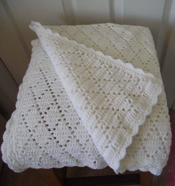 Free Crochet Patterns with Diamond Designs - mycrochetes.com